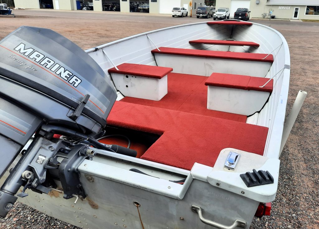 1991 Crestliner 16' Sportsman - Hayward Marine