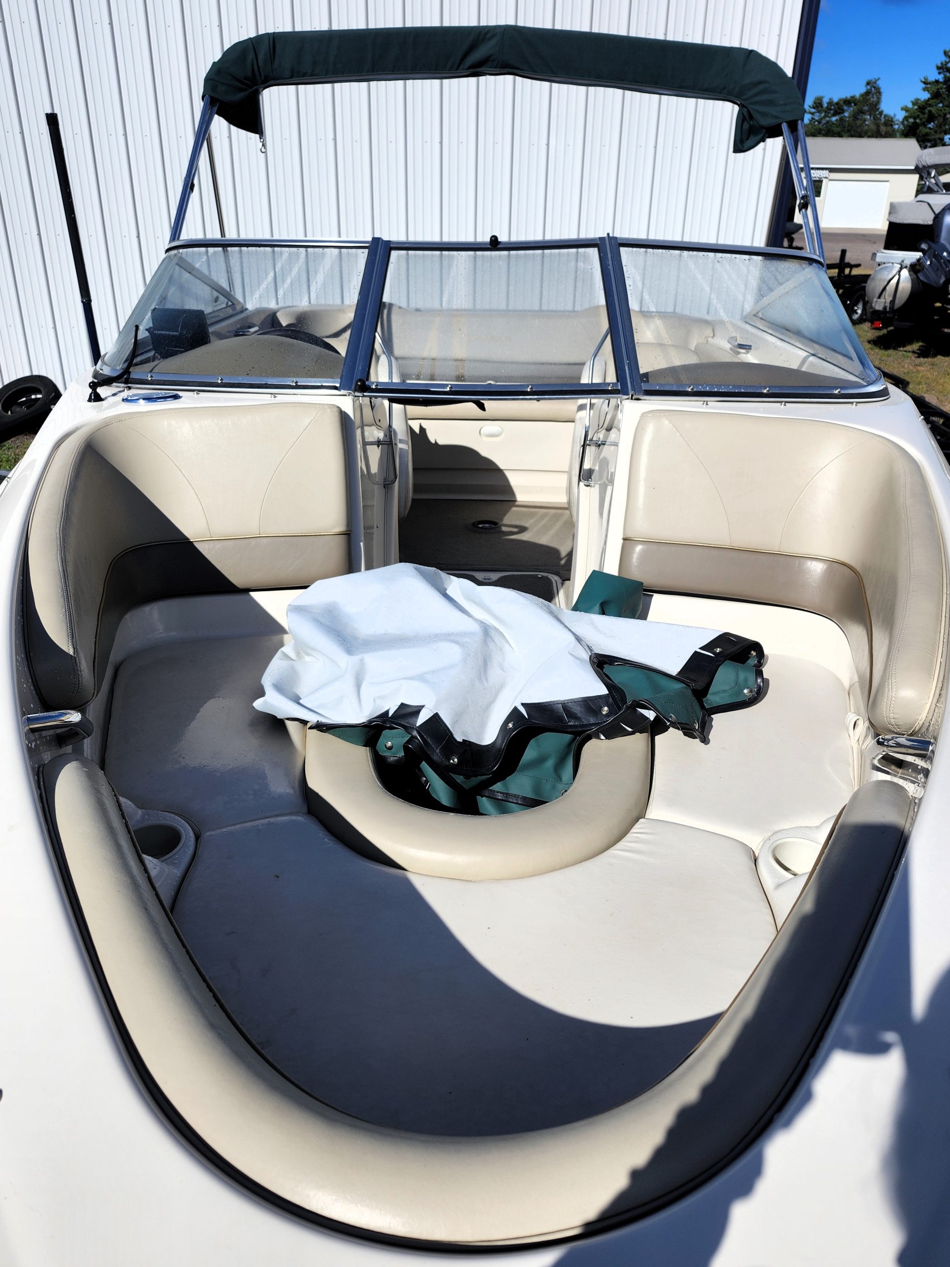 2002 Larson 210LXI - Hayward Marine